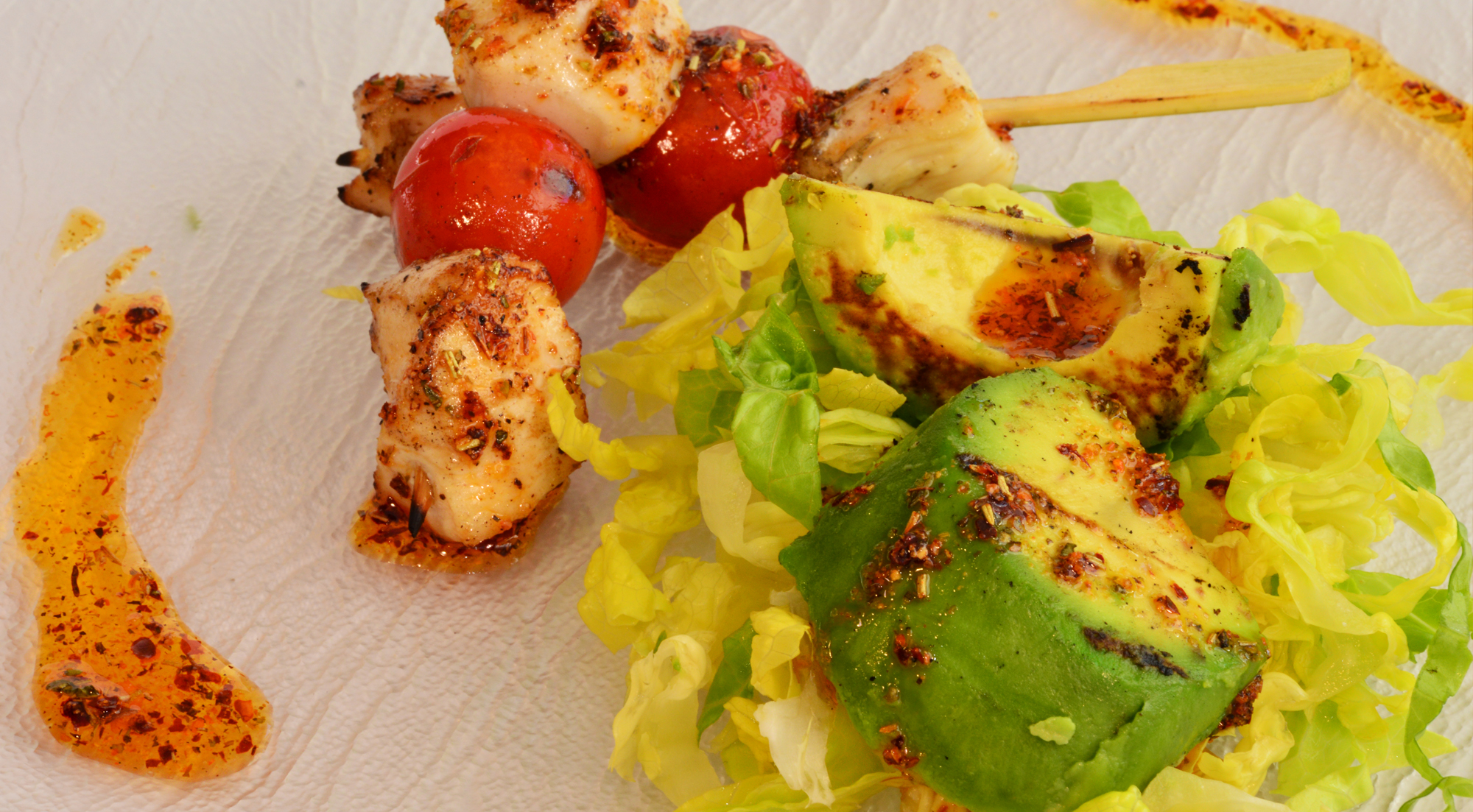 Brocheta de Pollo con Aguacate Asado | Aguacate y Mango